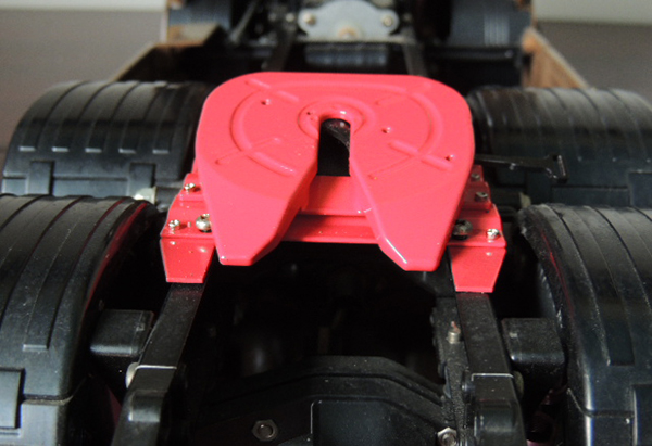 Semi Truck Aluminum Fifth Wheel (Red)